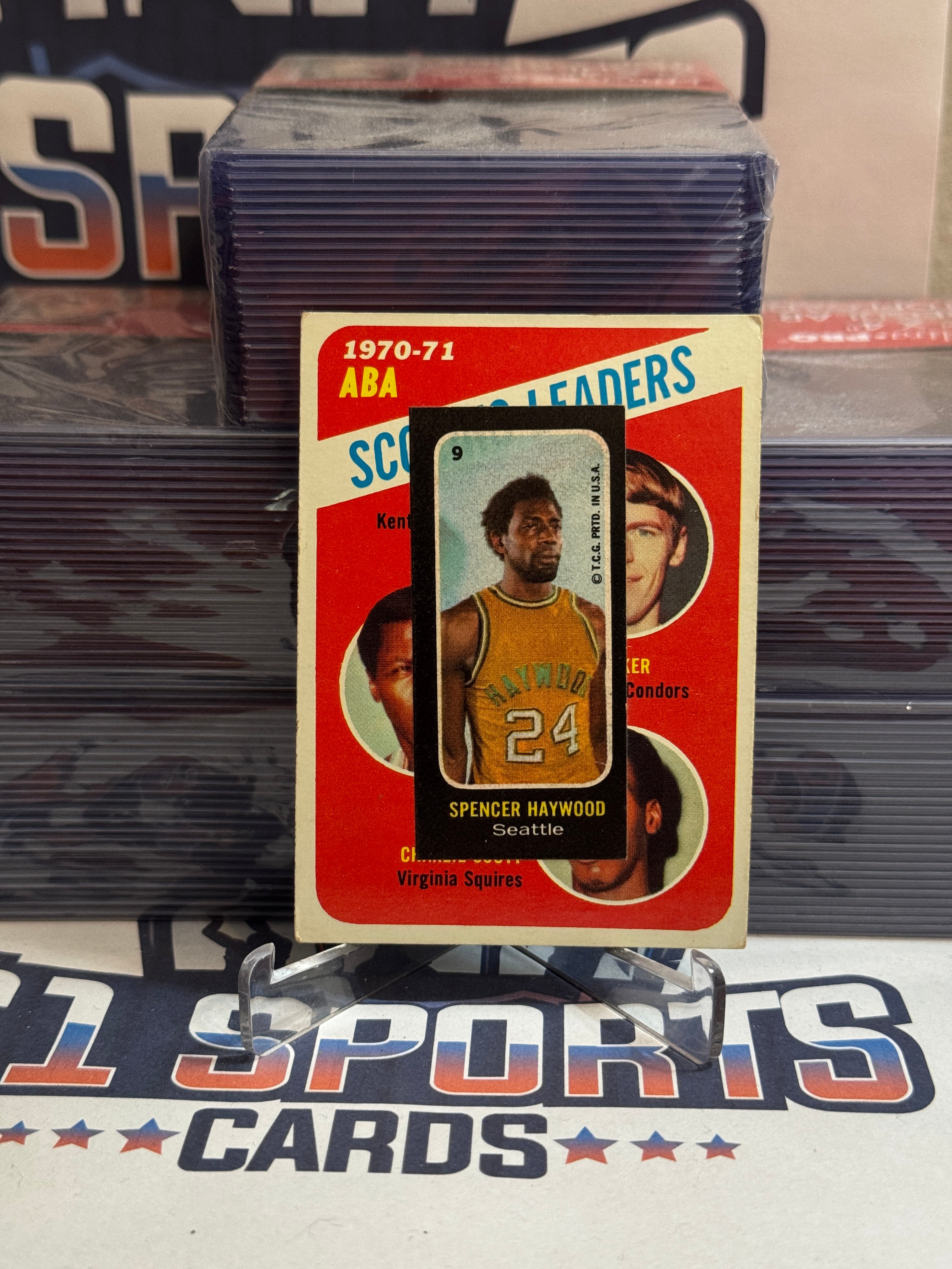1971 Topps (ABA Scoring Leaders) Dan Issel, John Brisker, Charlie Scot ...