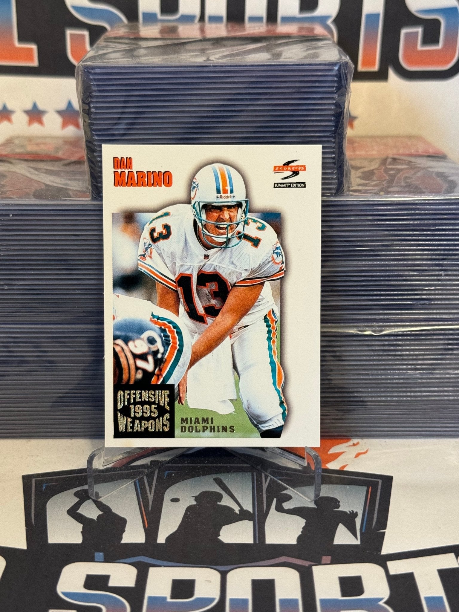 1995 Score (Offensive Weapons) Dan Marino #182 – $1 Sports Cards