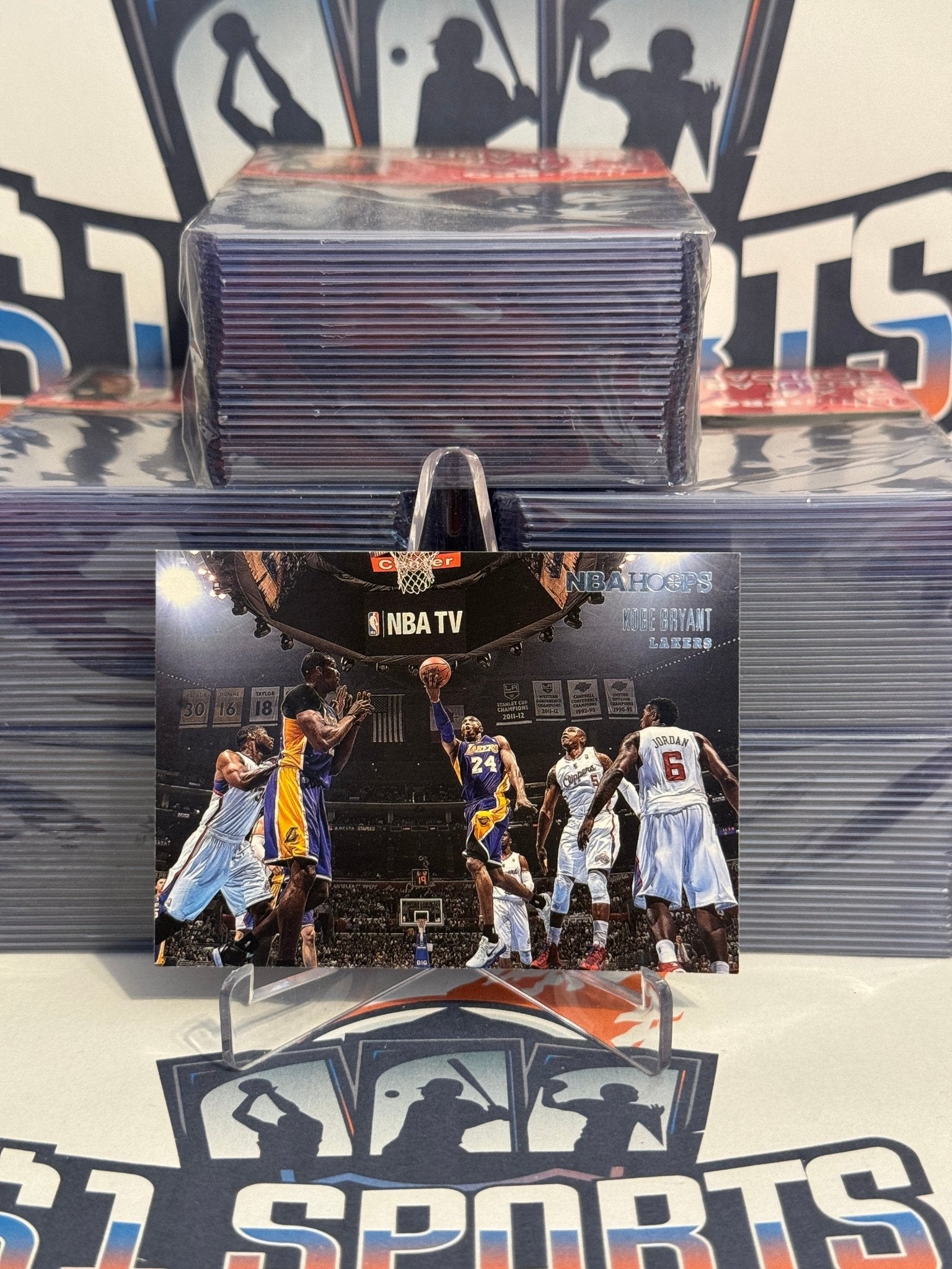 2013 NBA Hoops (Courtside) Kobe Bryant #1 – $1 Sports Cards