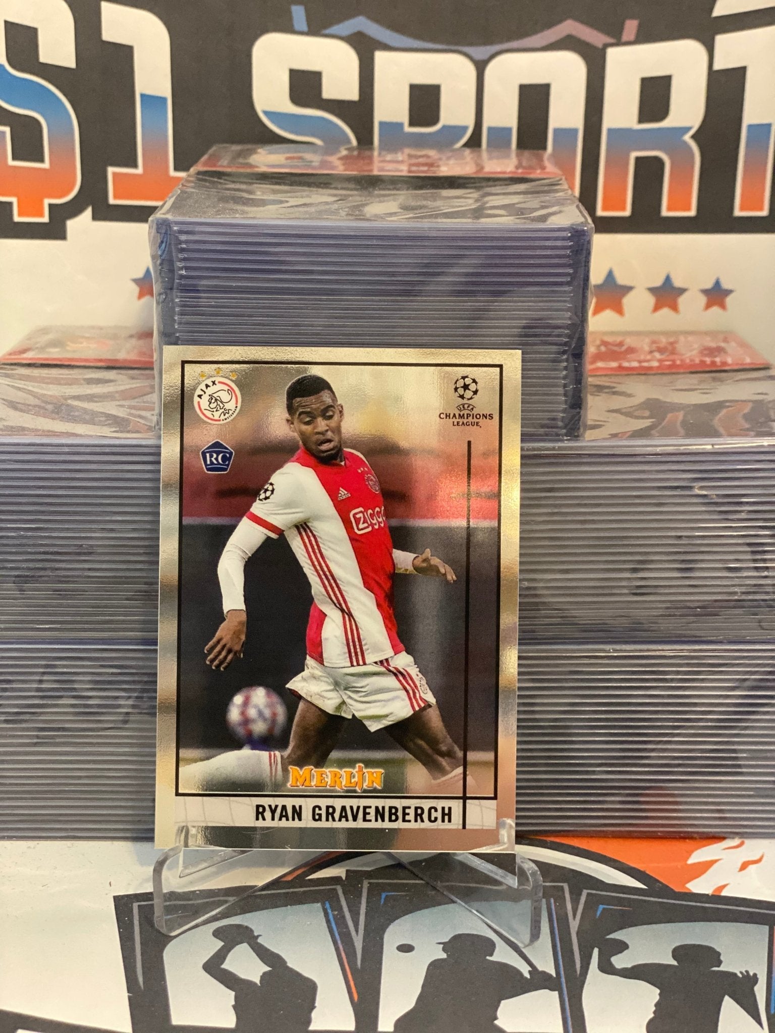 2020 Topps Merlin UEFA Champions League Ryan Gravenberch Rookie #57 – $1 Sports Cards