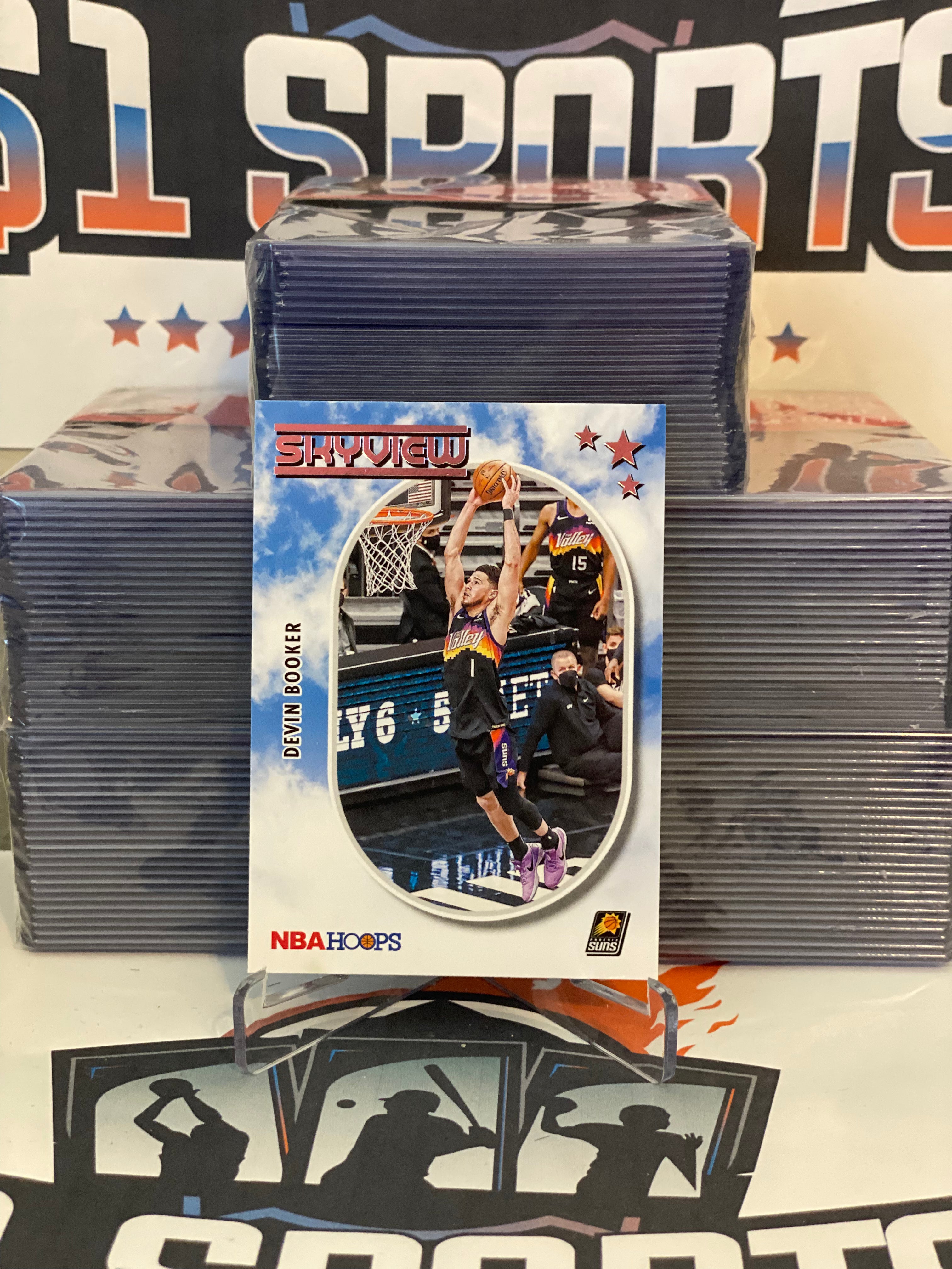 2021 NBA Hoops (Skyview) Devin Booker #21 – $1 Sports Cards